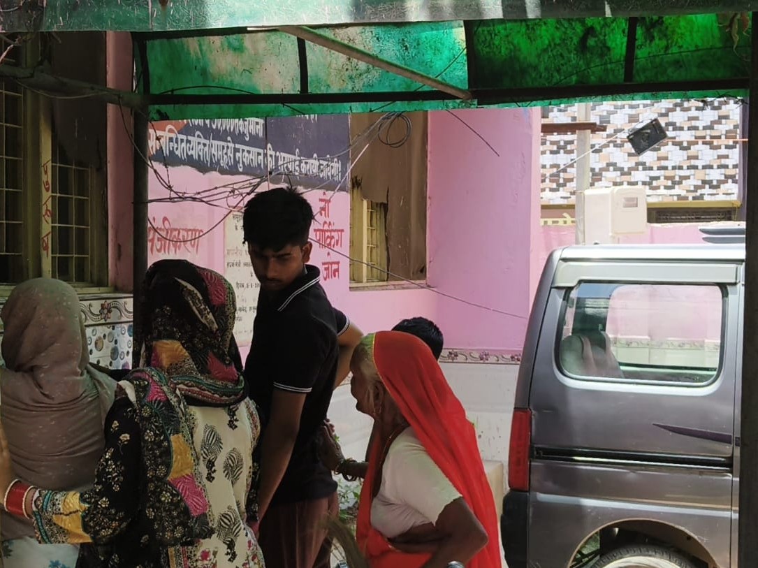Etah Aliganj Heat Surge: Vomiting & Diarrhea Cases Rise | Doctors Urge ...