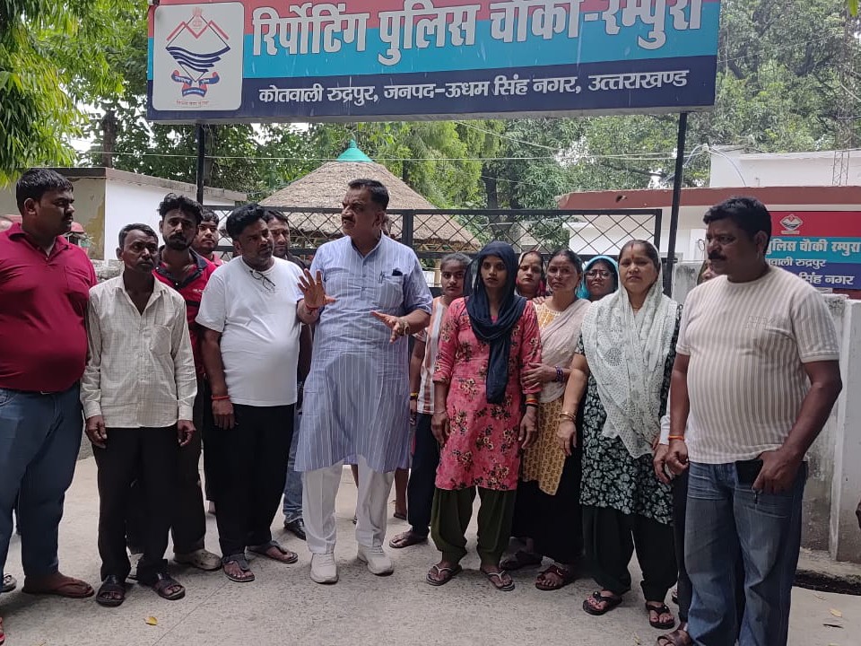 Rudrapur Missing Child Protest | Ex-MLA Thukral Leads Chowki Gherao