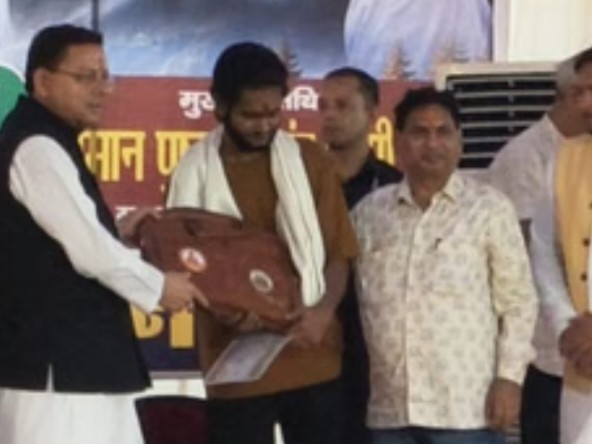 Uttarakhand CM Dhami Honors Arm Wrestler Dhruv Shukla | Gold Medalist