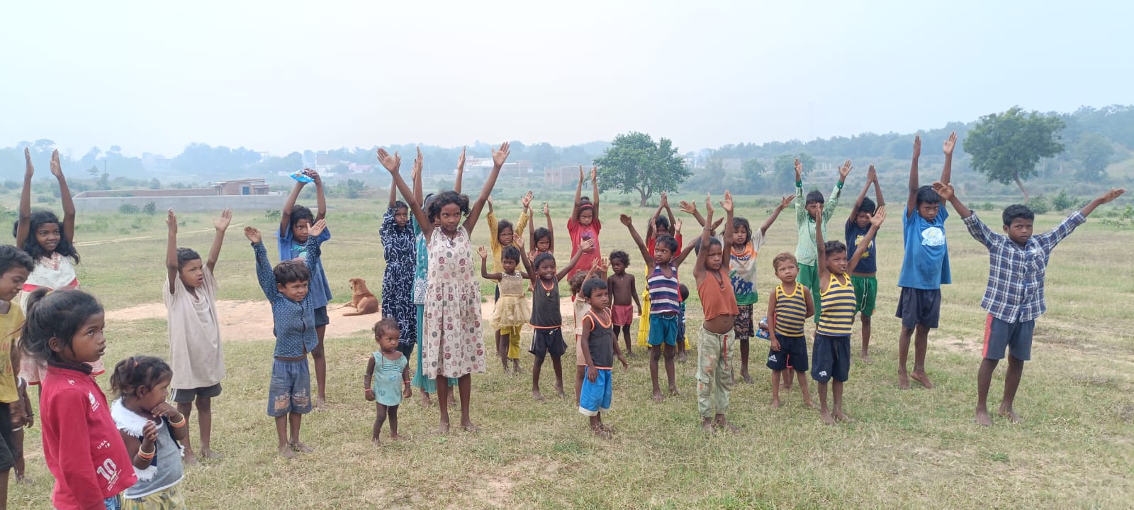 Yoga gave the message of health, children took a pledge to practice it ...