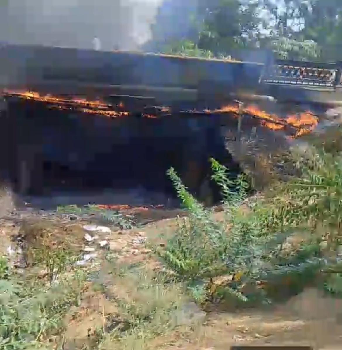 Prayagraj Power Outage | Substation Cable Fire Affects 6 Lakh