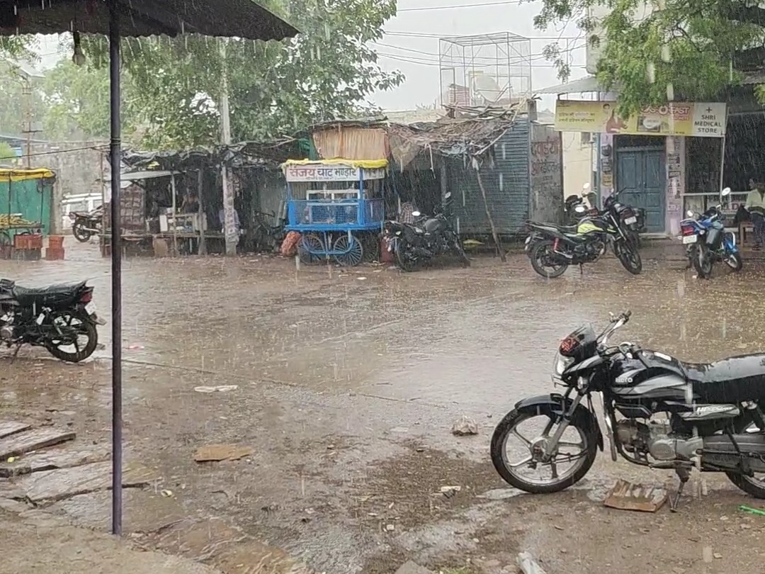Madavara Heavy Wind Tree Fall Brings Heat Relief | CHC Wall Damaged