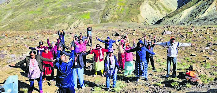 Yoga practice at 16,000 feet near Baralacha Pass
