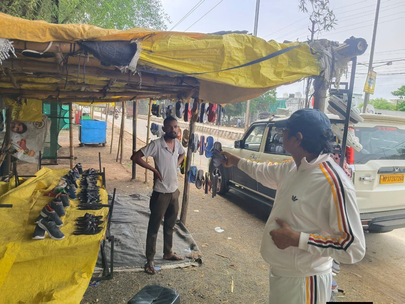 Sehore CMO Action | Encroachment; Shopkeeper Fined