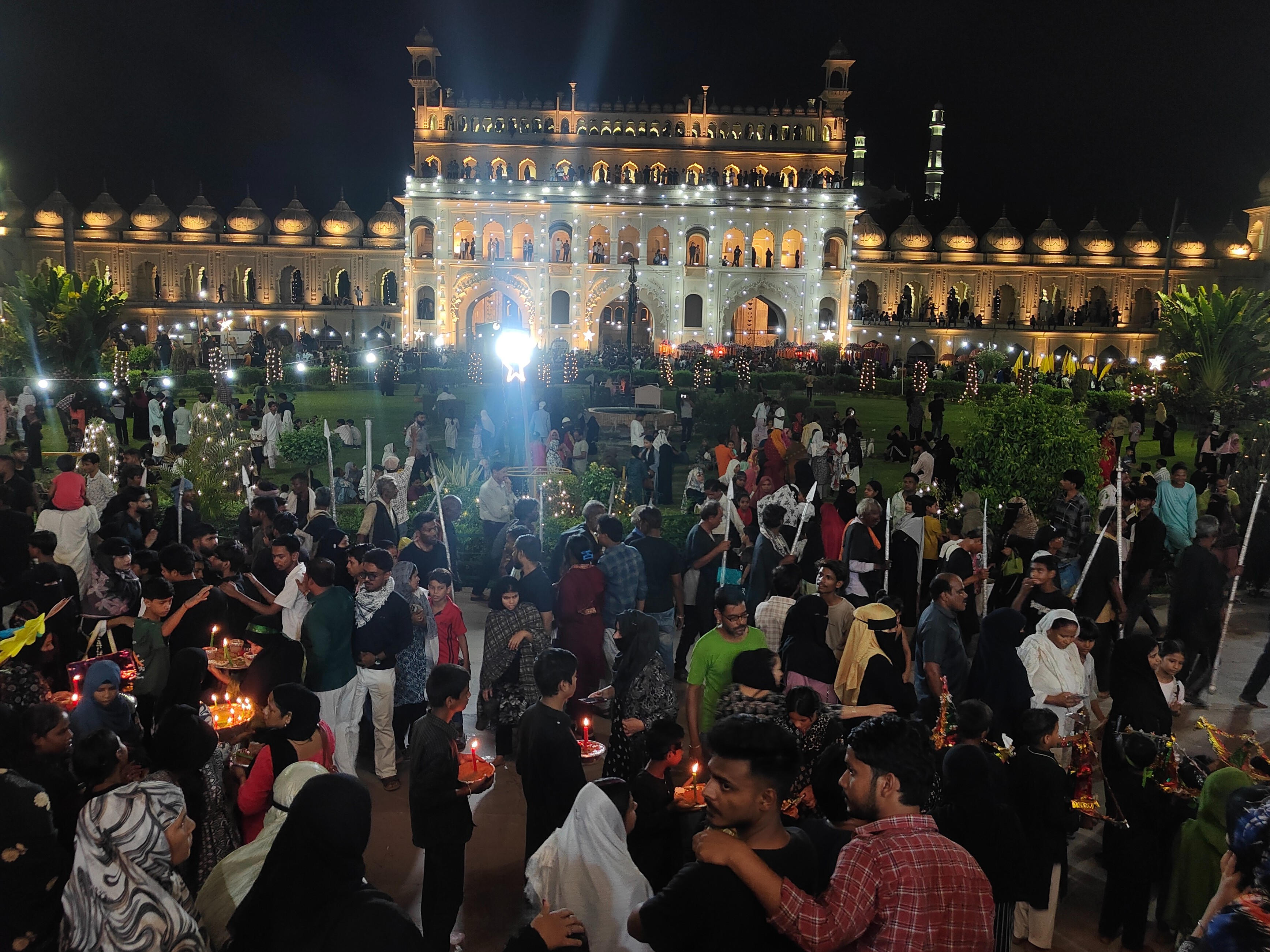 Lucknow Bada Imambada Mehendi Juloos Royal Style; Elephant, Camel Ride