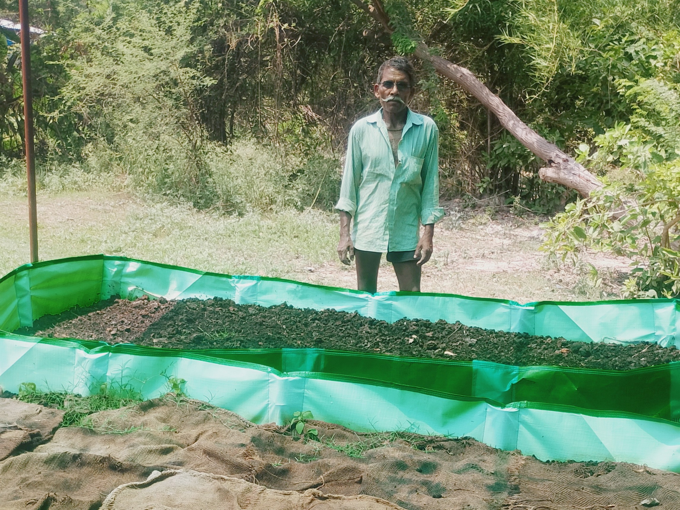 Ayodhya Farmers Get Organic Fertiliser | Mini Gaushala Vermicompost