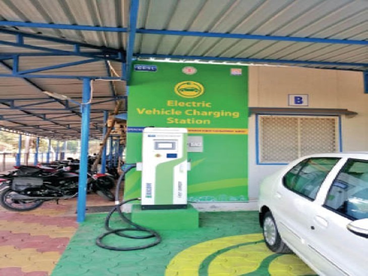 EV charging stations will be built at 81 places in the city...