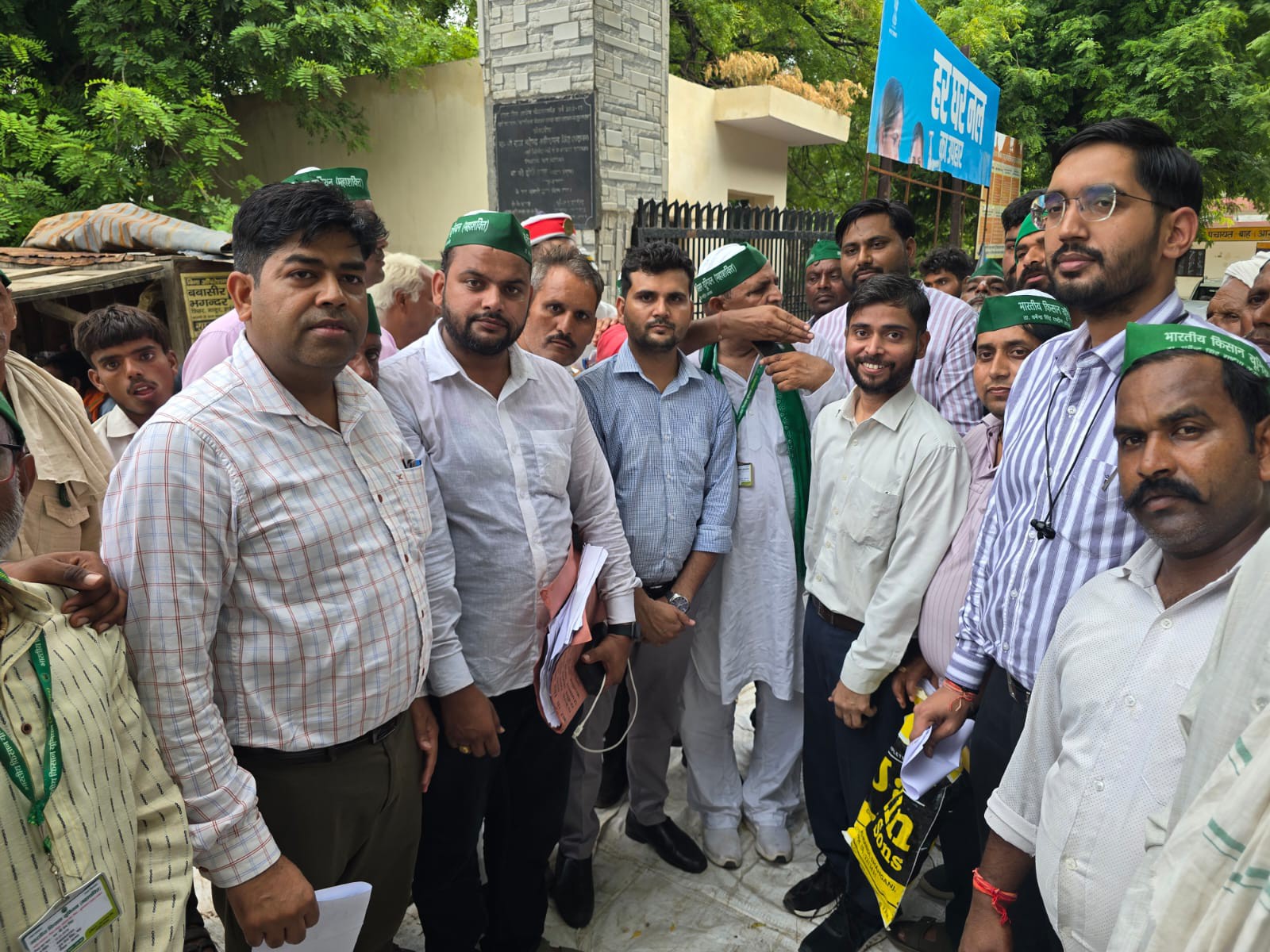 Bah Block Protest: Farmers Demand Resolution | Officials Assure Action
