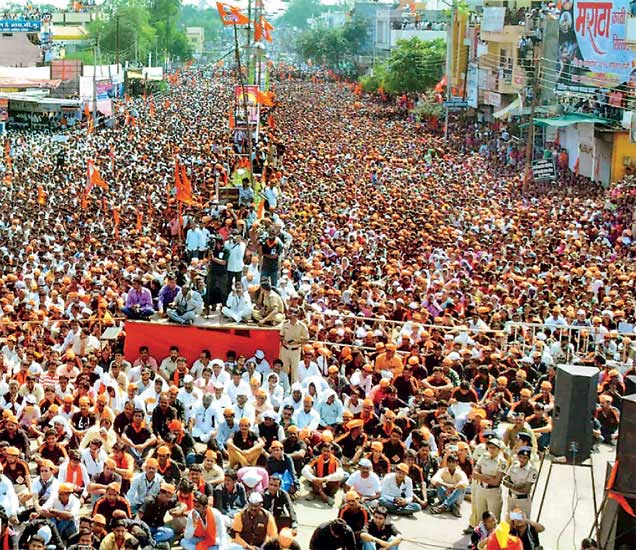 News about Maratha morcha in Sillod | सिल्लोडमध्ये मराठा मोर्चाला ...