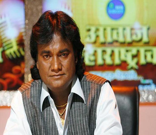 singer anand shinde birthday special story | Bday:शिक्षण सोडून हाती ...