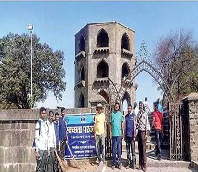 news about chand bibi mahal in nagar | ऐतिहासिक चांदबिबी महाल परिसरात ...