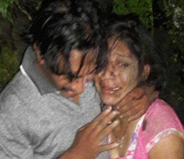 8 months pregnant woman falls from cliff at sinhagad fort near Pune