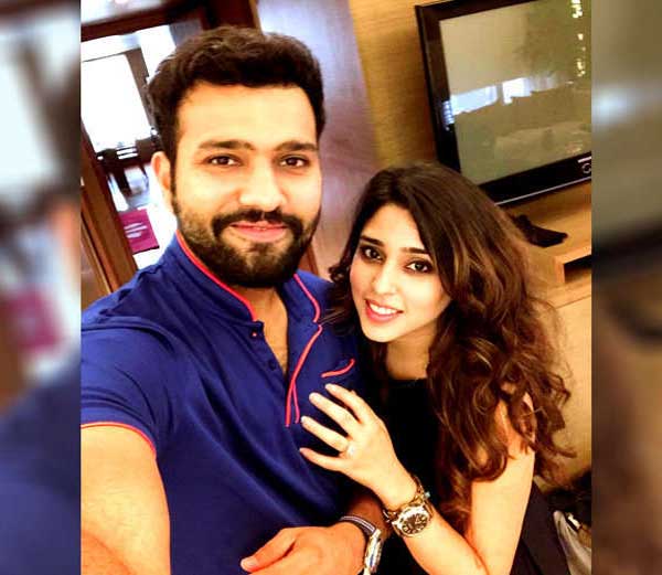 Rohit Sharma Love Story With Wife Ritika | रोहितने क्लबमध्ये केले होते ...