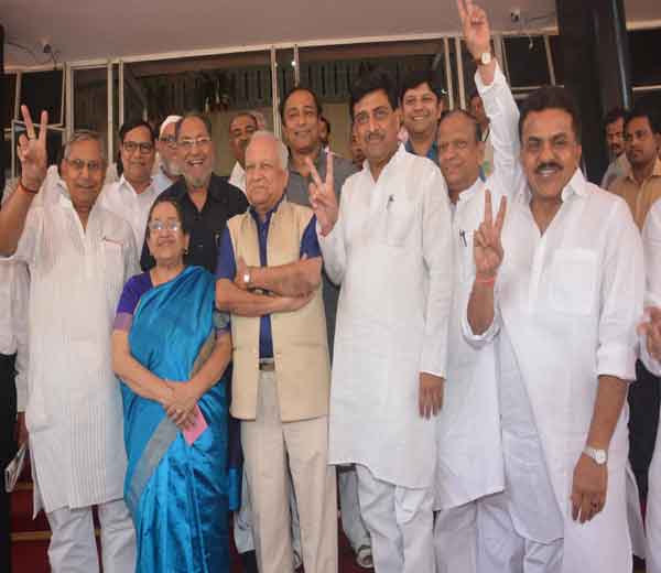 Congress candidate Kumar Ketkar filling nomination form of MP Election ...
