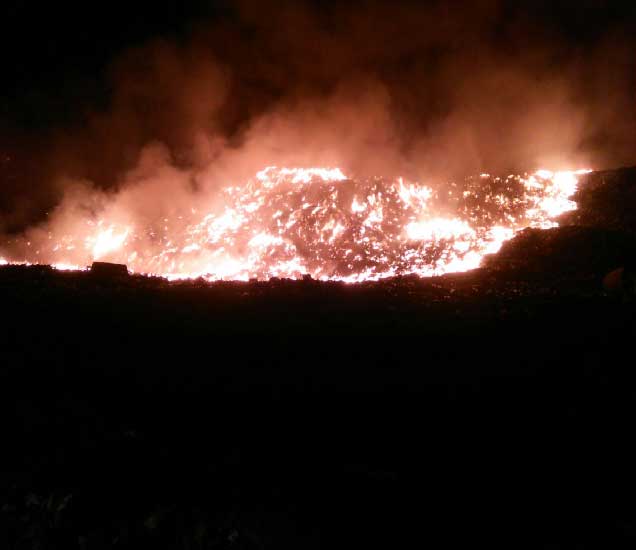 fire continues after 15 hours moshi garbage depot in pimpri chichwad ...