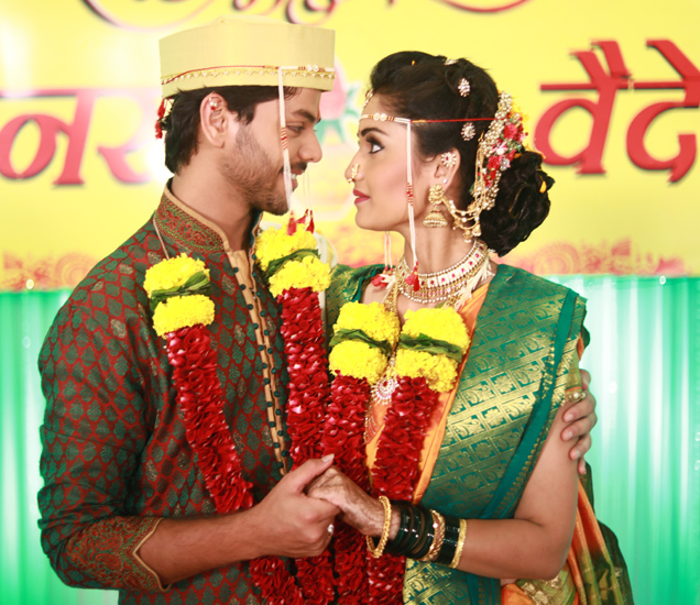 Marathi Serial Phulpakharu Wedding Sequence Photos | Telly World ...