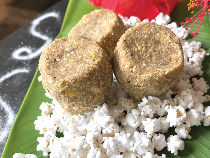 Shubha Bhagwat writes about Tambit laddoo | तंबिट्टाचे लाडू | Divya Marathi