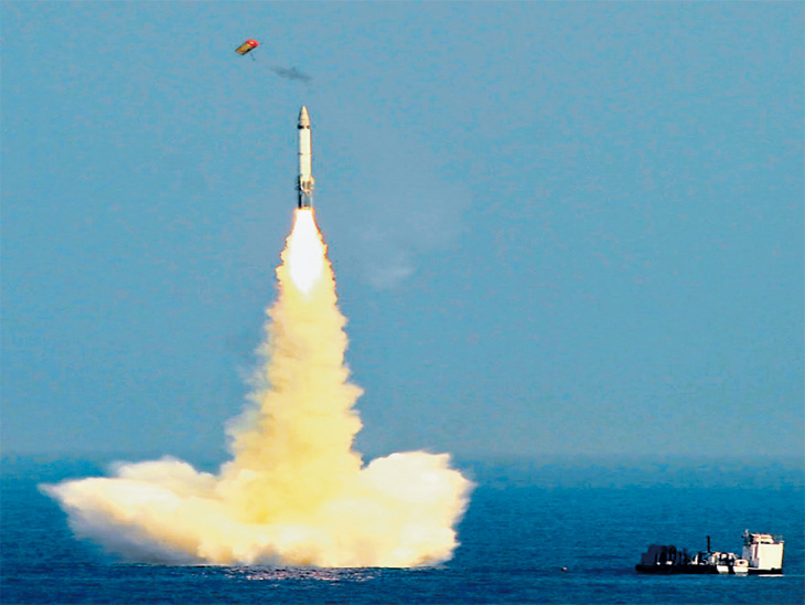 column article about 'K-15' missile | 'के-१५' क्षेपणास्त्र ...