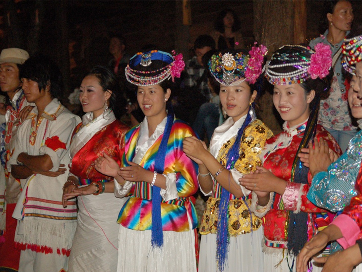 Walking marriages in Mosuo People Of China, women can split partner ...