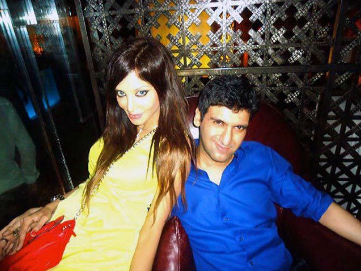 Model Simran sood was involved in many criminal cases with her husband ...