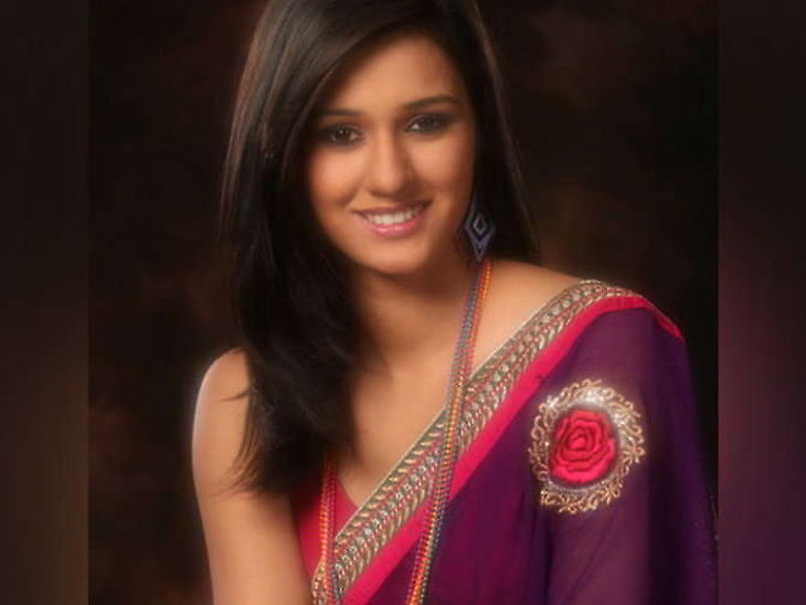 isha Patani's birthday, know some interesting facts | Birthday Special ...