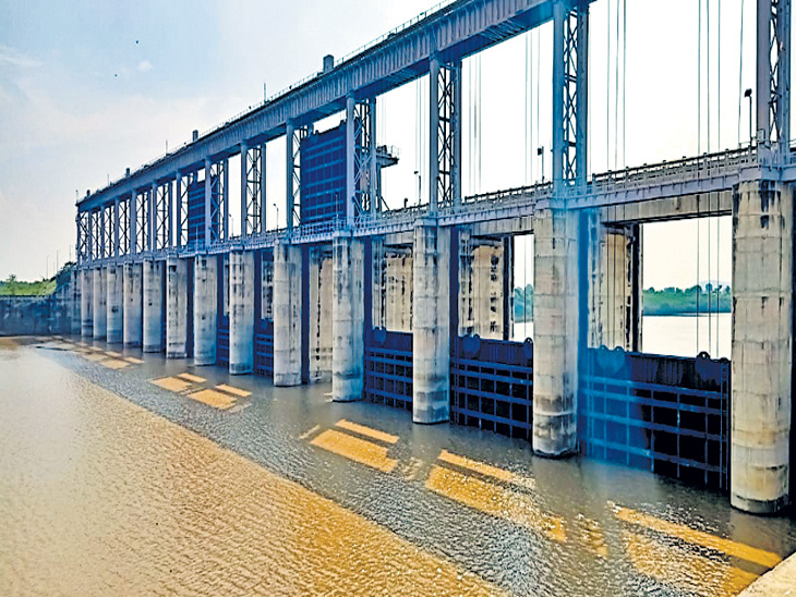 Expect to complete Babali Dam this year; Godavari is filled to the brim ...