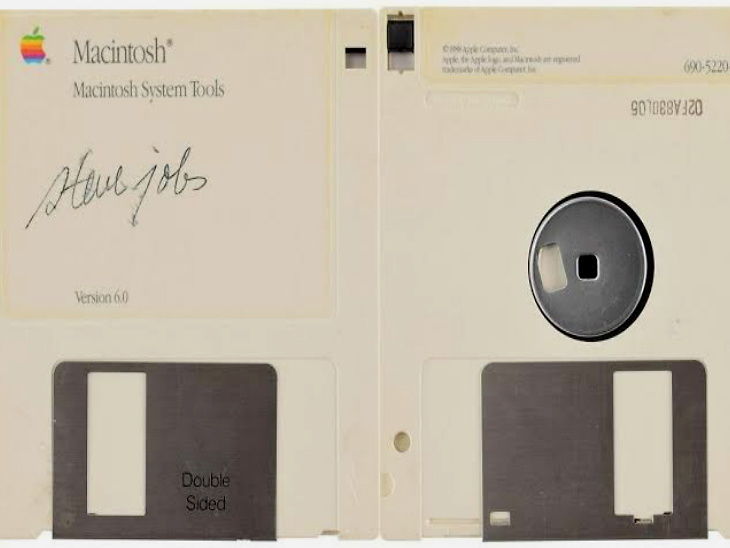 Floppy, signed by Steve Jobs, is sold for 60.14 lac, including a copy of Macintosh System Tools ...
