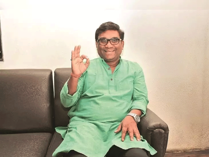 Acharya Atre Award to Sanjay Awate, Rajan Khan, Bhau Kadam | पुरस्कार ...