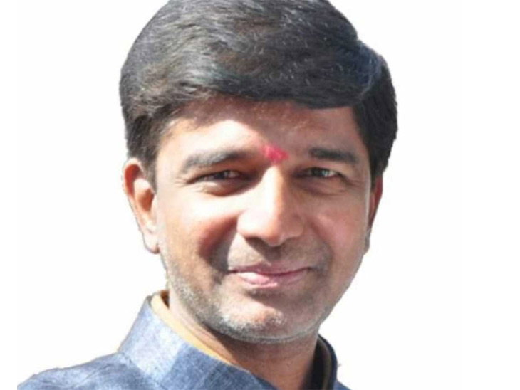 One and a half hour inquiry of MLA Prashant Bamb in Gangapur factory ...