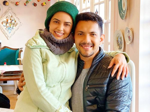 COVID 19 Positive Aditya Narayan Returns Home From Hospital, Says ...