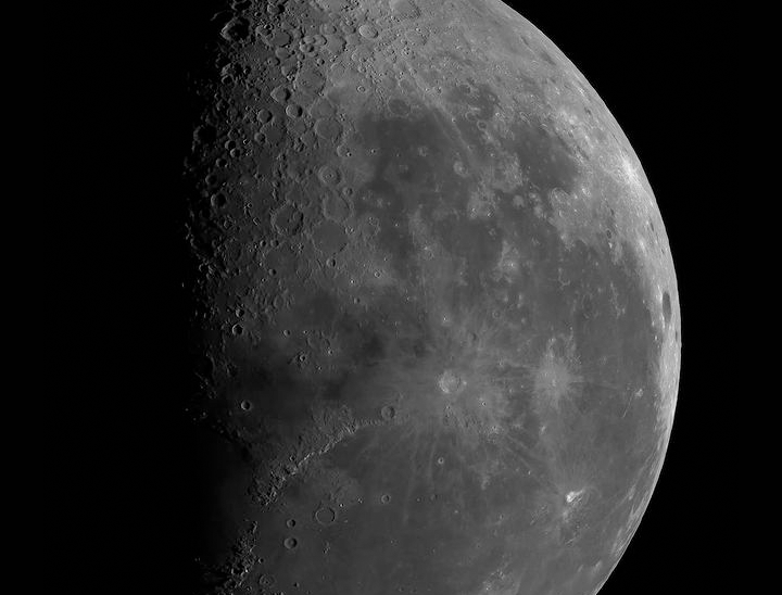 Moon Photo; Pune Prathamesh Jaju Captured Clearest Picture Of The Last ...