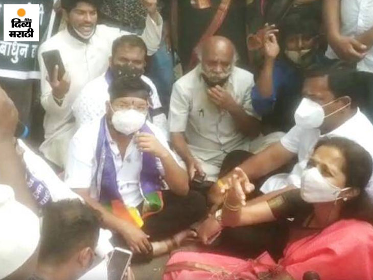 NCP MP Supriya Sule's visit to Ambil Odha victims in pune; news and ...