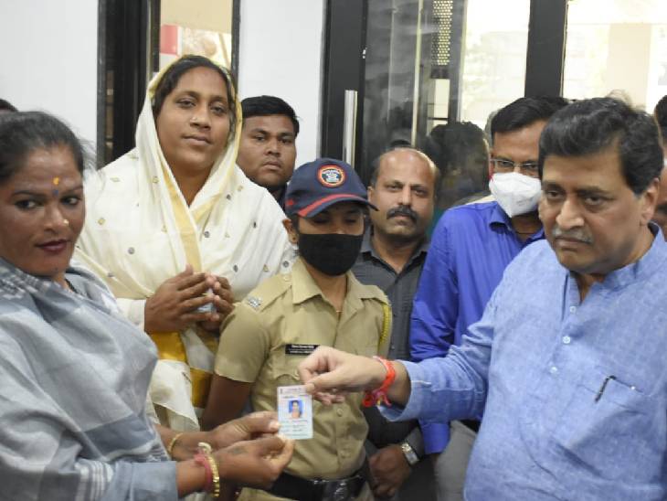 Third parties get 'identity', transfer of Setu Suvidha Kendra ...