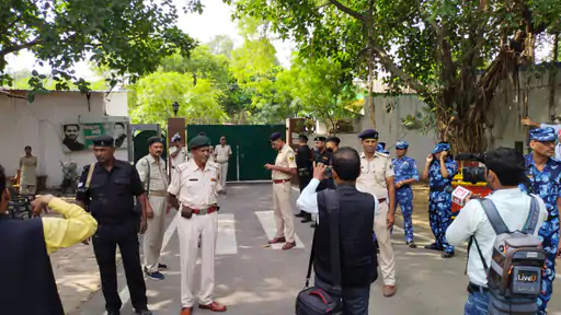 CBI raids 15 places of Lalu Prasad Yadav | interrogation of Rabadi Devi ...