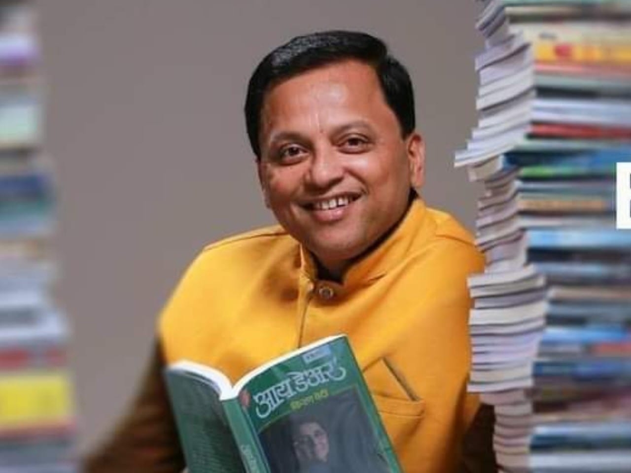 Deepak Karanjikar, Prakash Holkar, Vinayak Ranade will be honored ...