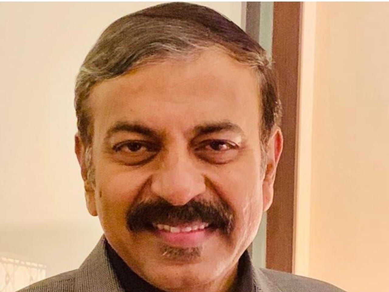 Deepak Karanjikar, Prakash Holkar, Vinayak Ranade will be honored ...