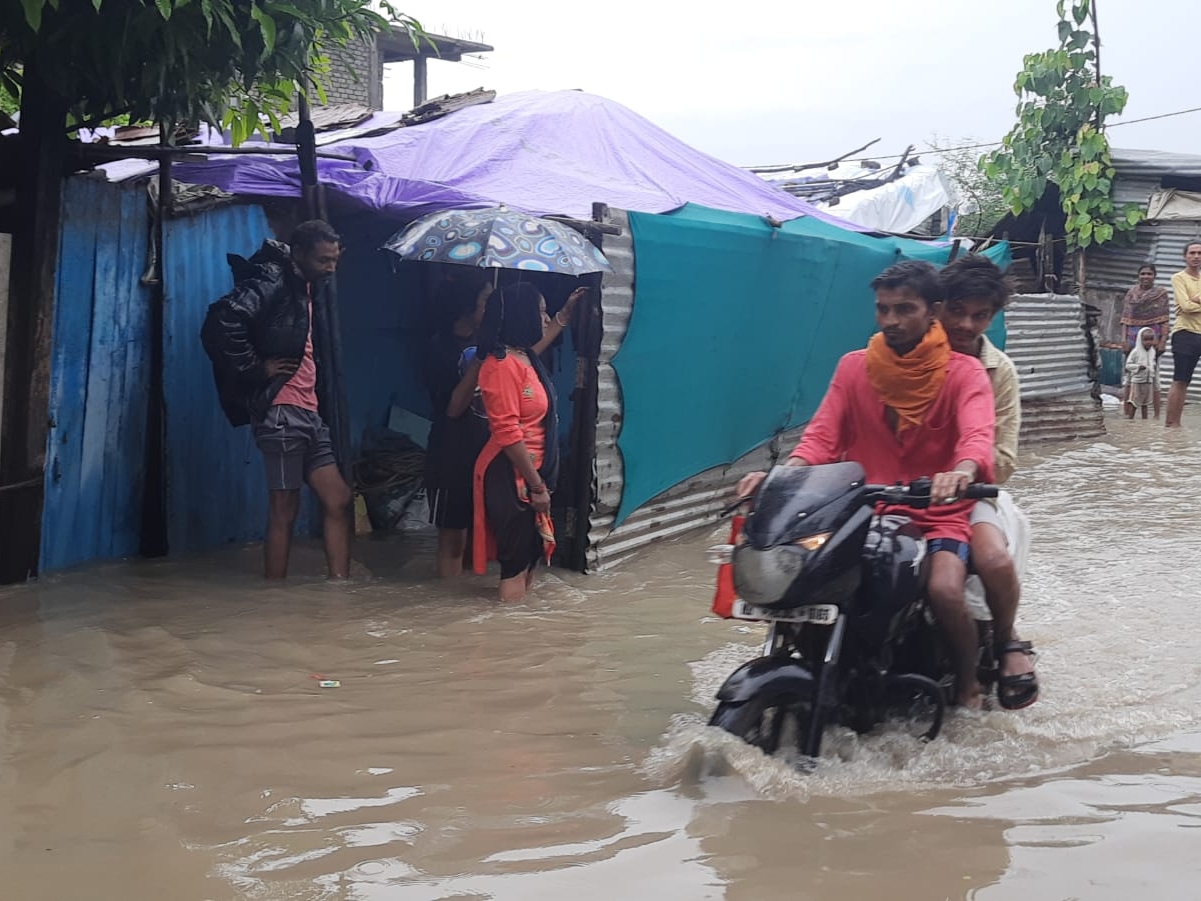 Heavy rains disrupt life in Nagpur, flooding In Villages | नागपूरमध्ये जनजीवन विस्कळीत: अनेक ...