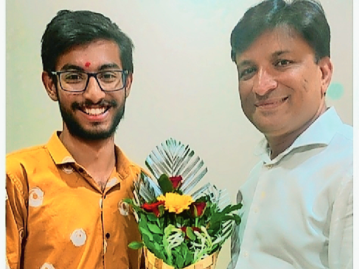 Varun Bhatia 42nd Merit from India in CA Entrance Exam |marathi news ...