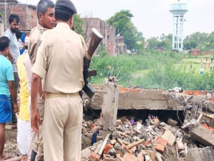3 killed in firecracker factory blast in Bihar, latest news and update
