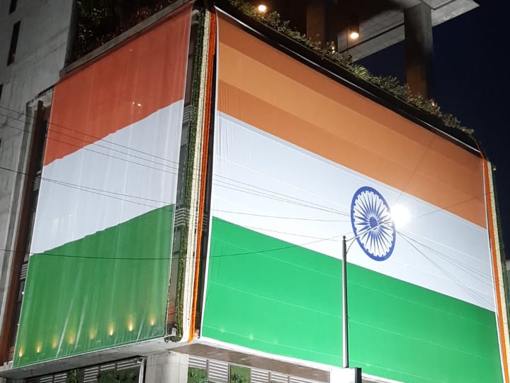 Maharashtra's largest tricolor at Baner in Pune - 120 by 40 feet ...