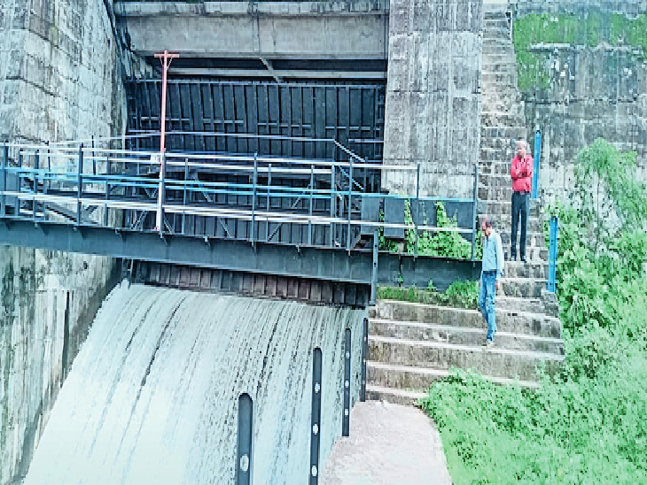 Two doors of stone parva project reopened; Discharge continues even ...