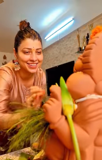 CELEBRITY BAPPA SEE HERE ON ONE CLICK SUBODH BHAVE and swapnil joshi Siddharth Chandekar ...