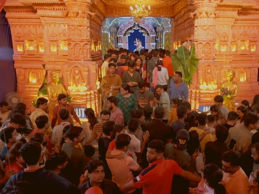 Devotees crowd for Bhau Rangari Ganapati darshan; Attractive view of ...