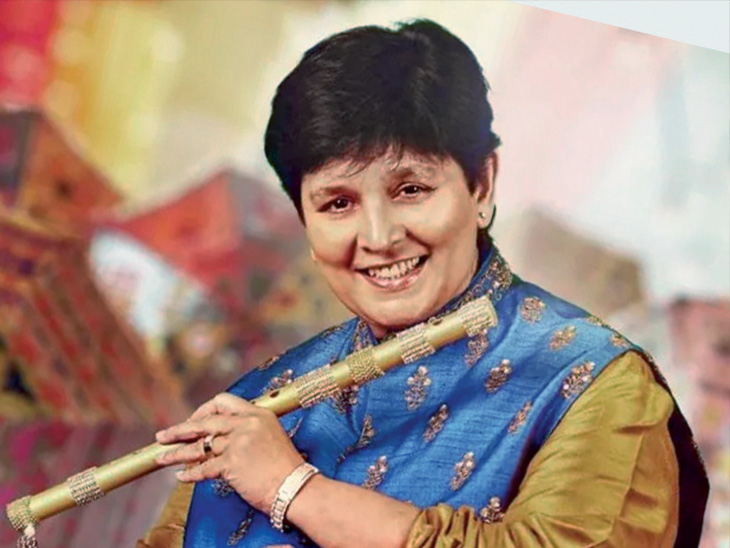 Falguni Pathak's new Navratri special song 'Vasaldi' released | गरबा ...