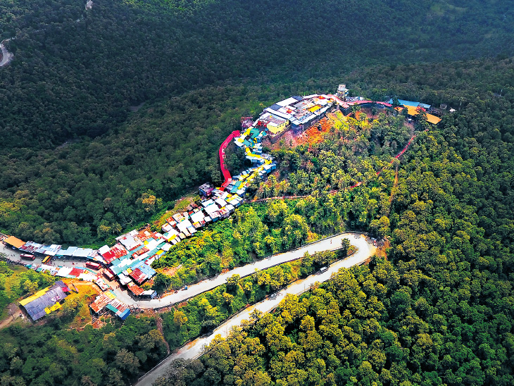 Navratri festival begins at Renuka temple / Mahur: 3 lakh devotees will ...