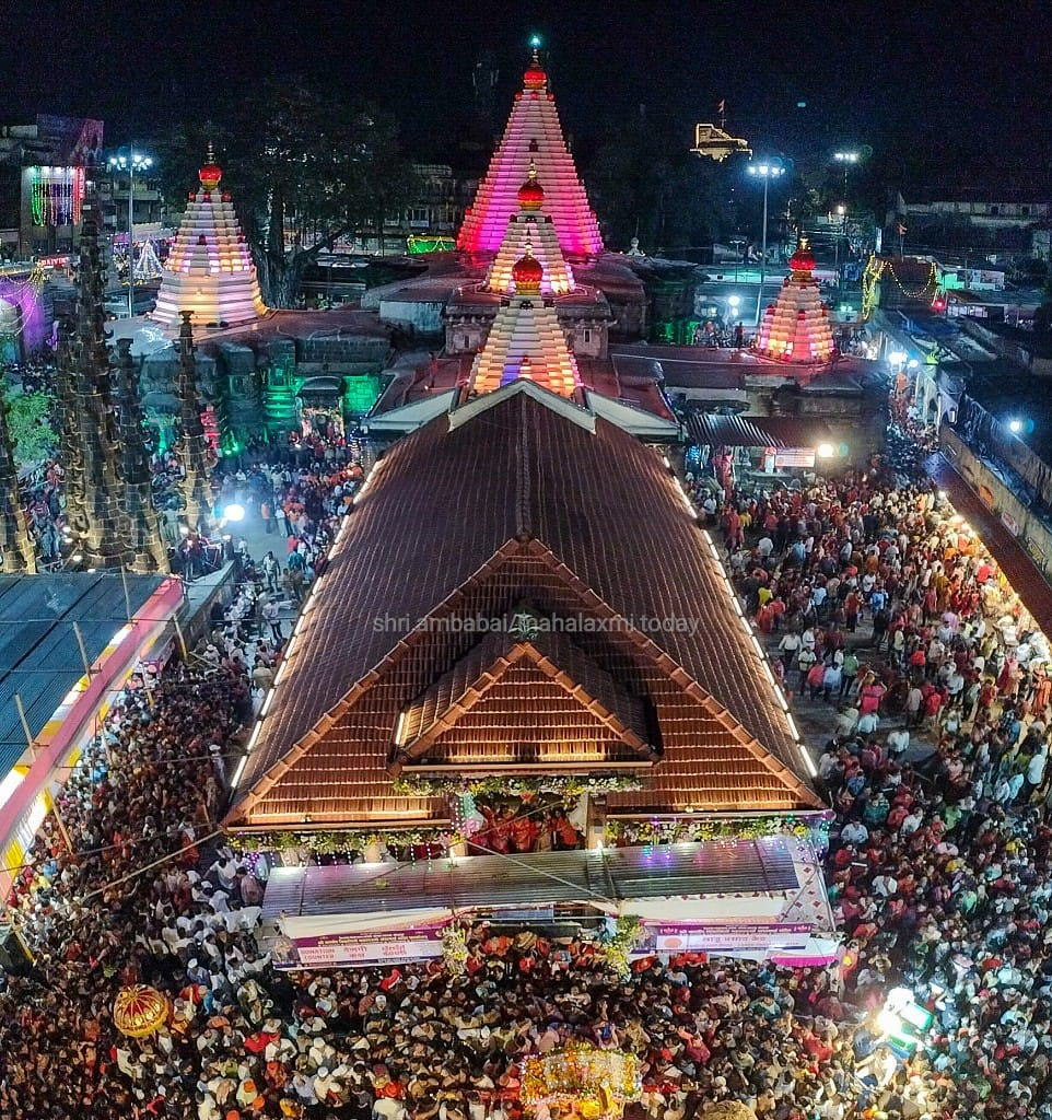 In just three days, 2.5 lakh devotees took darshan of Karveer Nivasini ...
