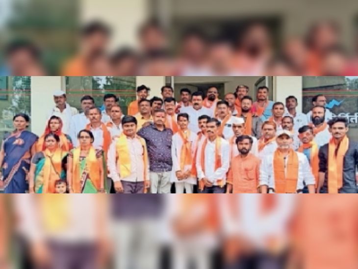 Shiv Sainiks in Parli will be given a share of power; Shiv Sena ...