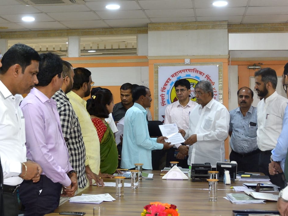 Immediately carry out road repair work in Pimpri Chinchwad area-Palak ...