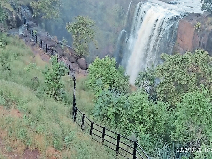 30 lakhs at Bhivatas waterfall with watch tower and guardrail|marathi ...