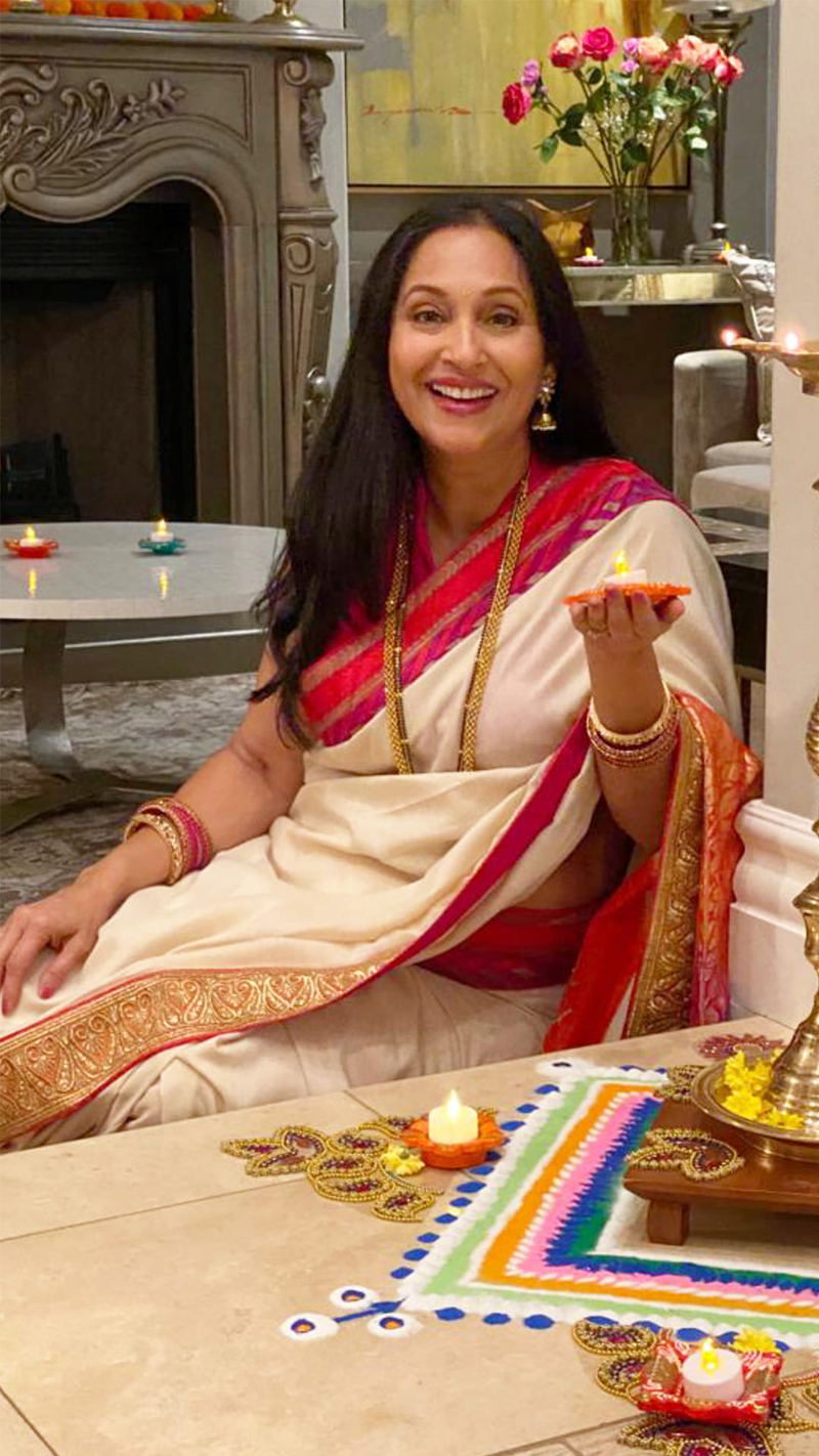 Marathi Celebs Celebrate Diwali With Family, Share Photo on Social ...